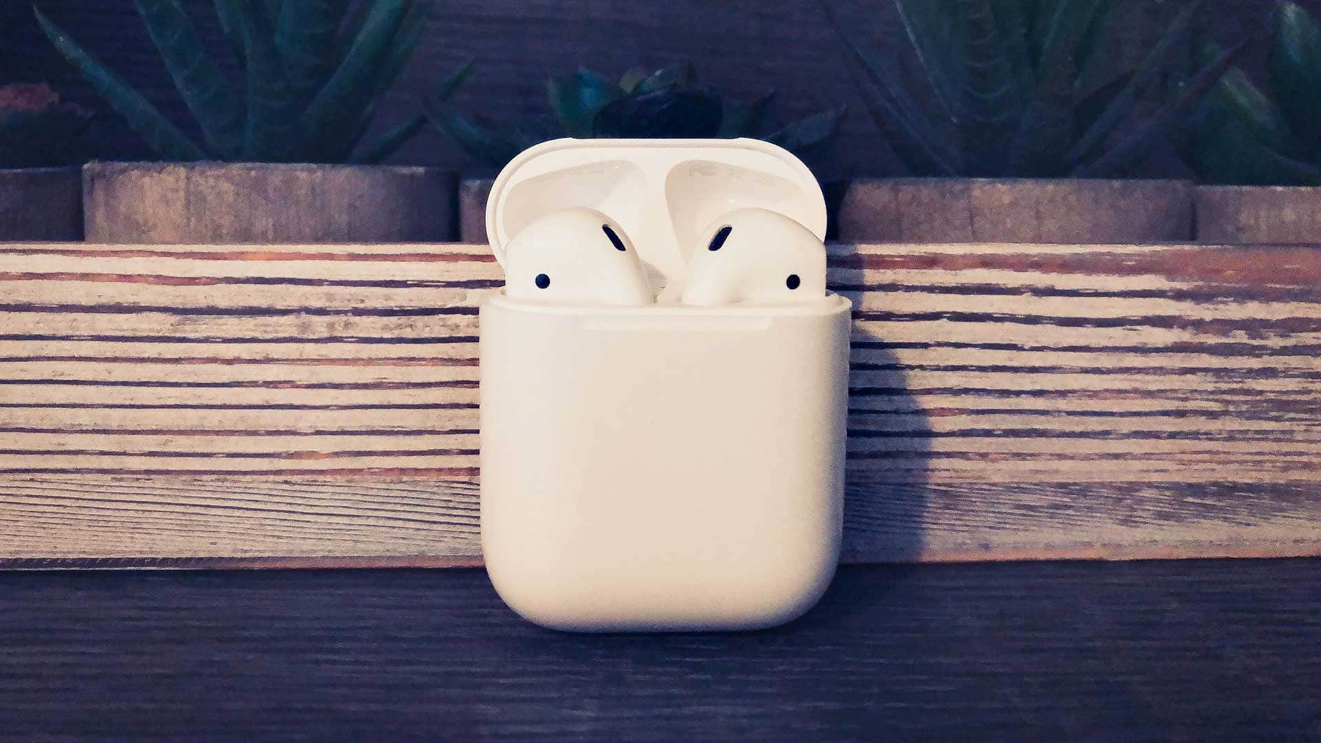Lost One AirPod? Solutions For Finding The Missing AirPod - Track And ...
